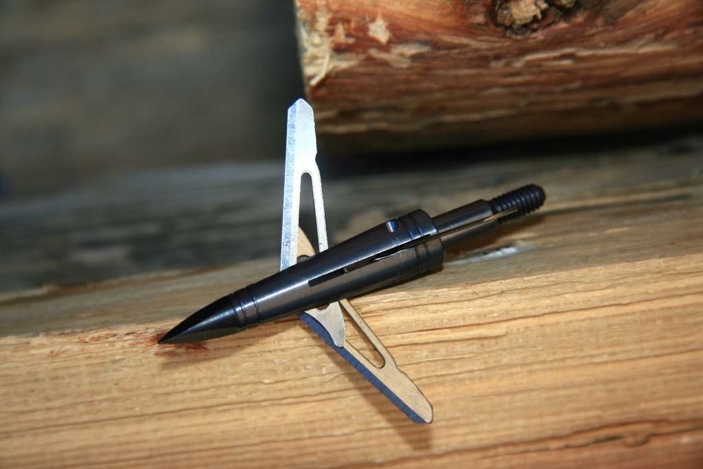 Fixed or Mechanical Broadheads? - A Deeper Look | Shoot On
