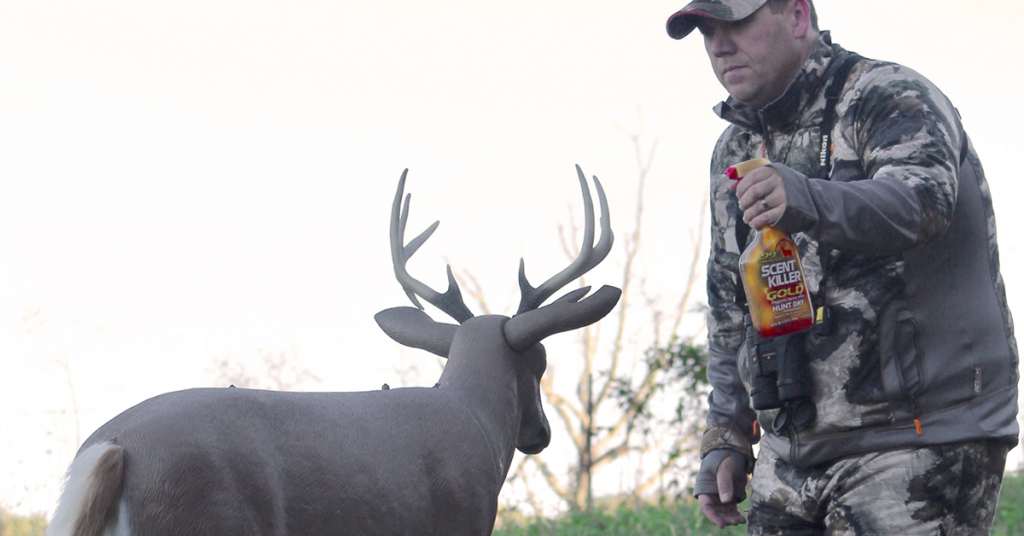 Deer Decoy Strategies for Early Season Hunting | Shoot On