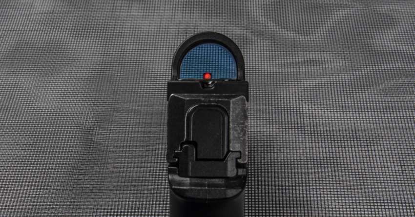 FIRST LOOK: Ruger's Electronics-Free Ready Dot Optic | Shoot On
